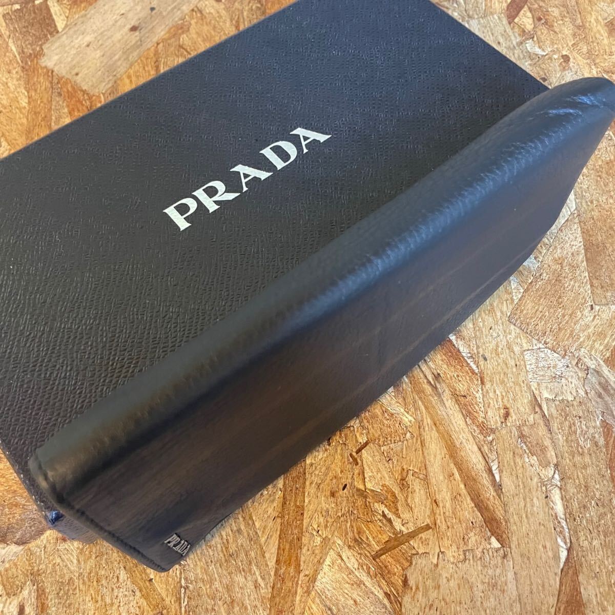 一円 美品 プラダ PRADA ラウンドファスナー サフィアーノレザー 一円 美品 プラダ PRADA ラウンドファスナー サフィアーノレザー