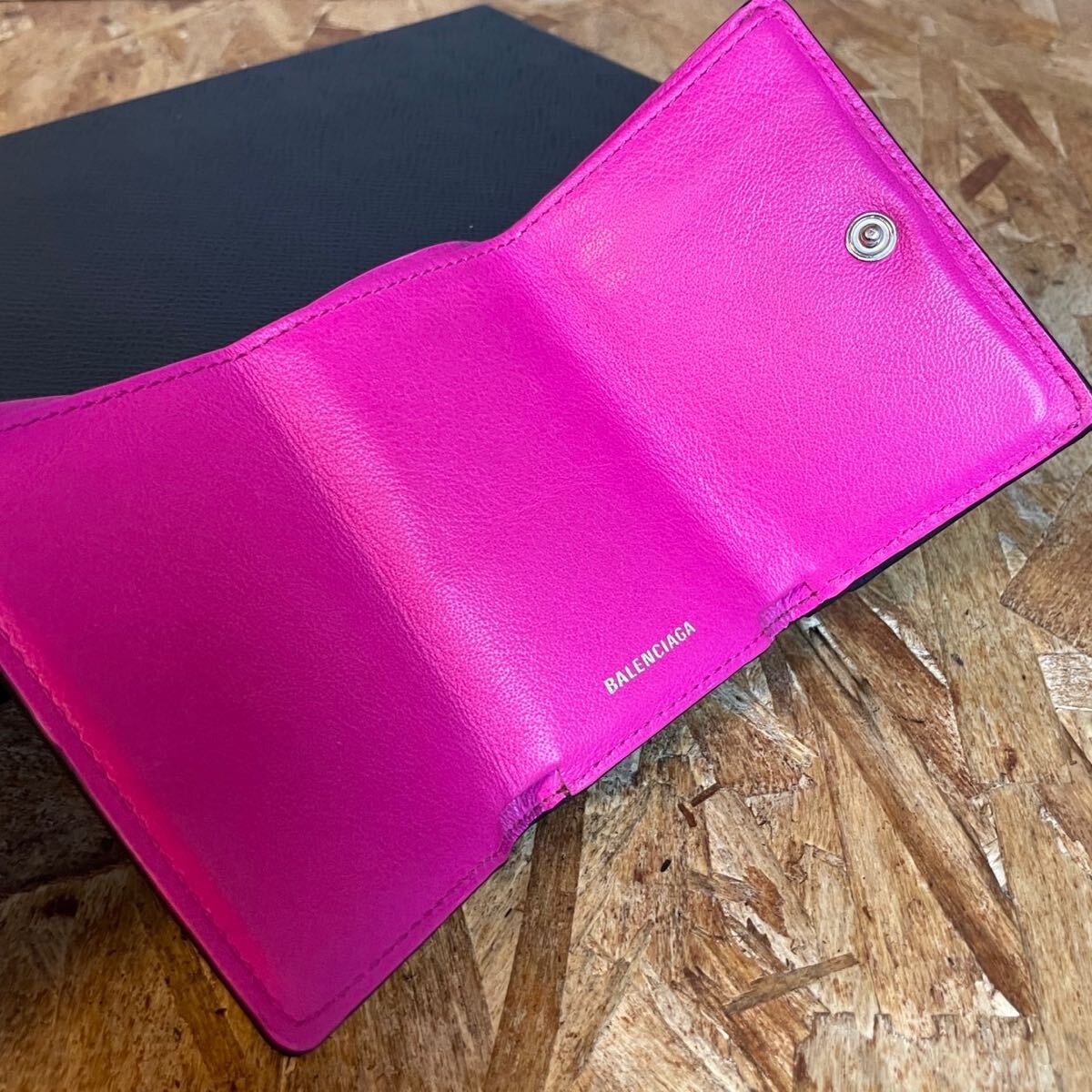 一円 美品 BALENCIAGA バレンシアガ コンパクト 三つ折り 男女 一円 美品 BALENCIAGA バレンシアガ コンパクト 三つ折り 男女
