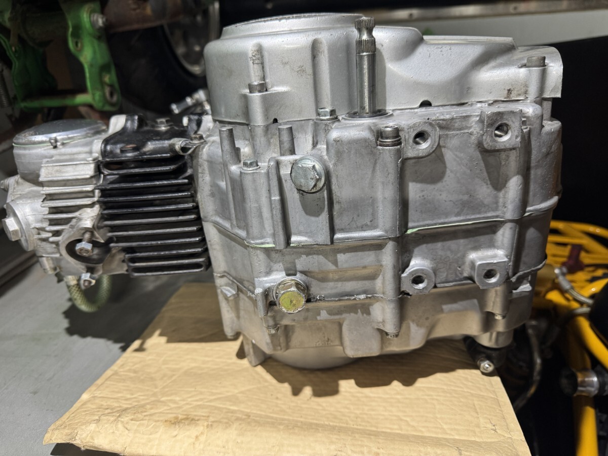 Yahoo!オークション - ホンダ HONDA CD90 ベンリー エンジン 12V 97cc ...