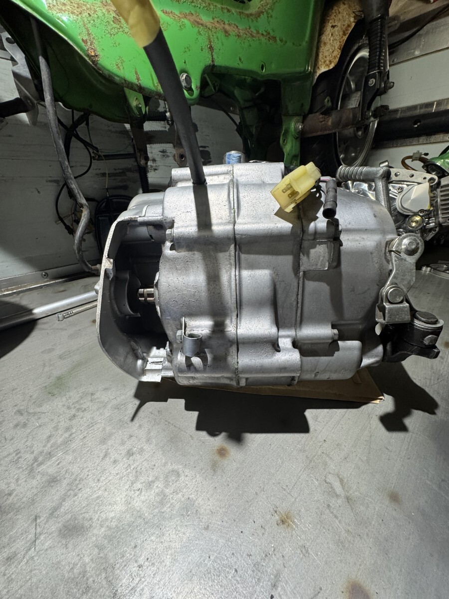 Yahoo!オークション - ホンダ HONDA CD90 ベンリー エンジン 12V 97cc ...