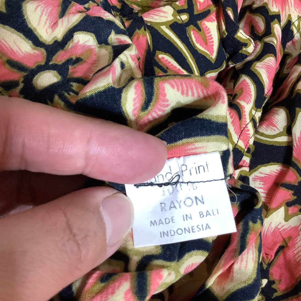 Yahoo!オークション - る1591 RELU 総柄長袖シャツ レーヨン ブラック/...