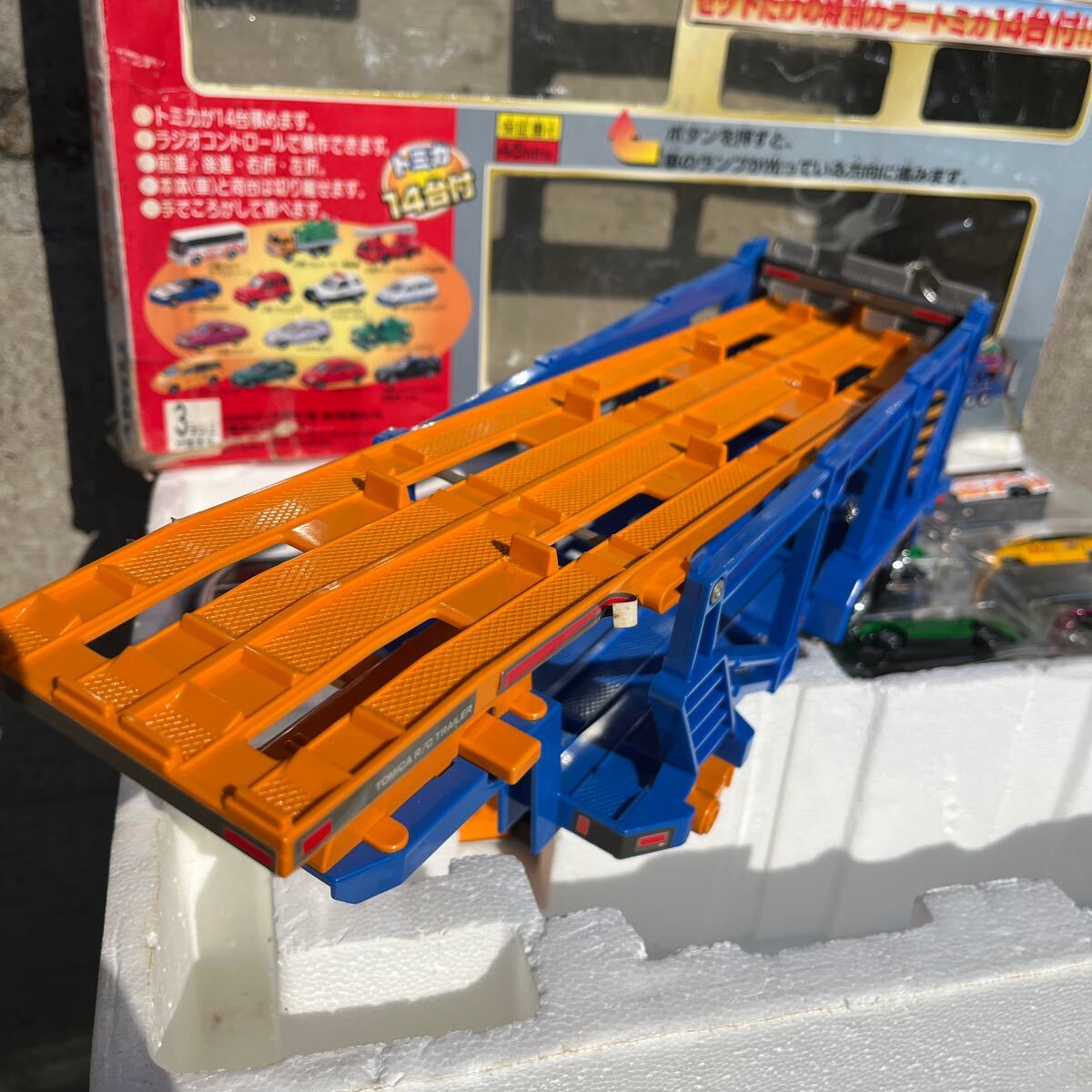 Yahoo!オークション - トミカ NEW DX R/Cトミカトレーラーセット TOMY ...