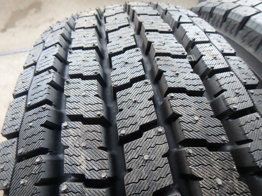 Yahoo!オークション - N7-2 未使用 送料無料【205/80R15 109/107】ヨコ...