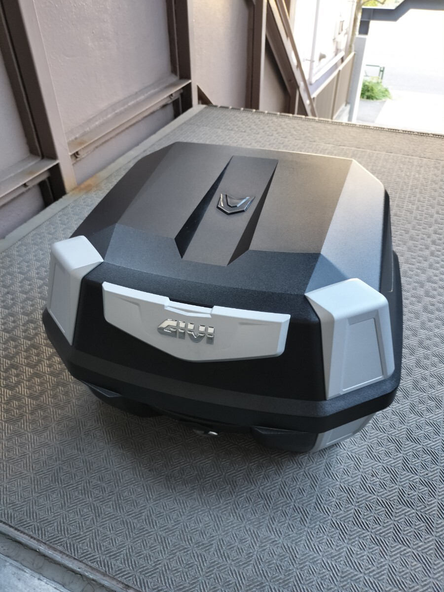 Yahoo!オークション - GIVI ジビ42Lトップケース リアボックス バイク...