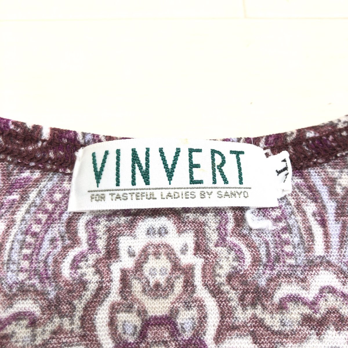 Yahoo!オークション - 美品 VINVERT バンベール ペイズリー柄 Vネック...