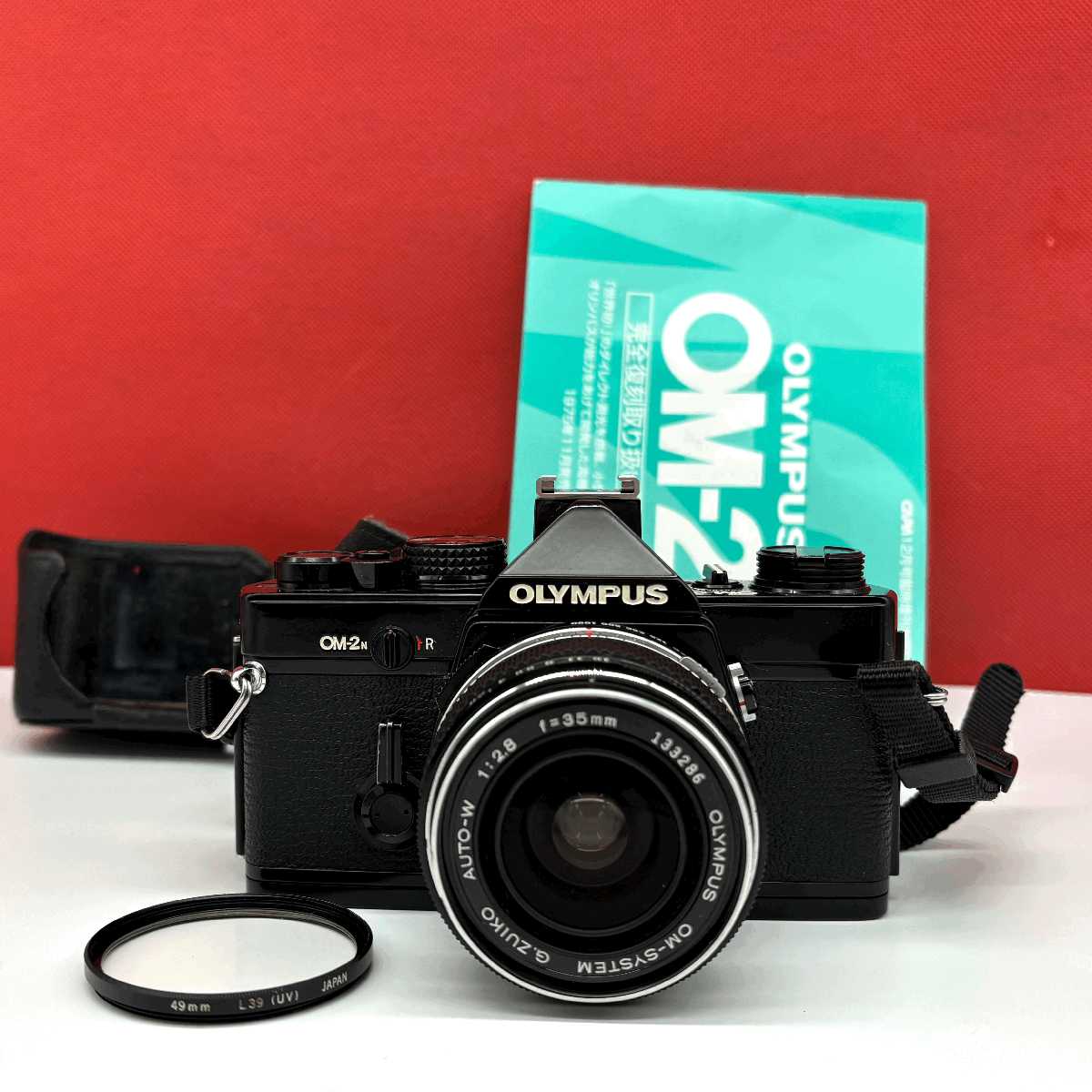 #08 OLYMPUS OM-2N ブラック 一眼レフフィルムカメラ ボディ OM-SYSTEM G.ZUIKO AUTO-W F2.8 35mm レンズ RECORDATA BACK 3 ...