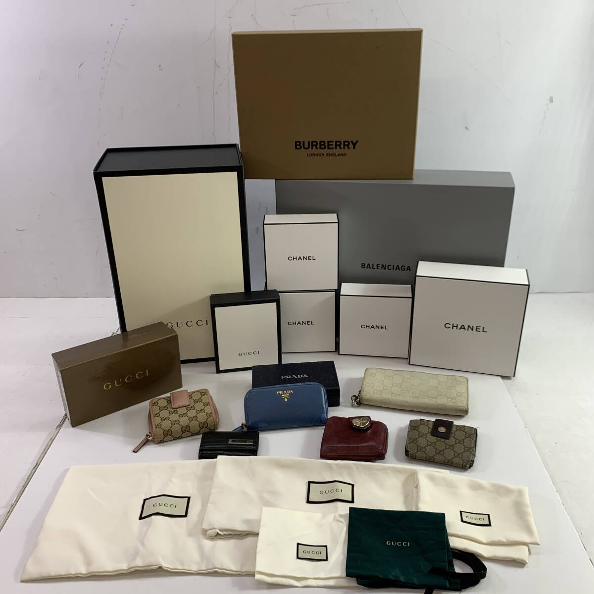 04wy9130▽【1円~】GUCCI グッチ 長財布 二つ折り財布 プラダ 04wy9130▽【1円~】GUCCI グッチ 長財布 二つ折り財布 プラダ