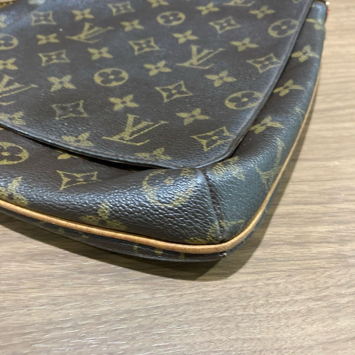 LOUIS VUITTON ルイヴィトン モノグラム ミュゼットサルサ LOUIS VUITTON ルイヴィトン モノグラム ミュゼットサルサ