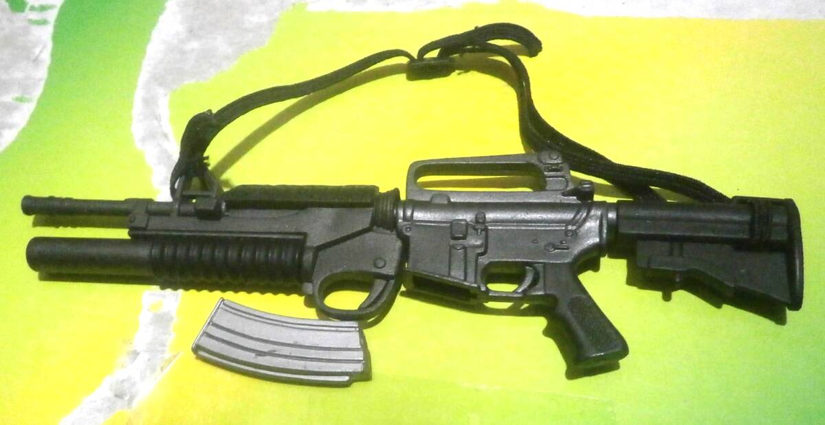 Yahoo!オークション - 1/6 『 アサルトライフル M4カービン ＋ M203グ...