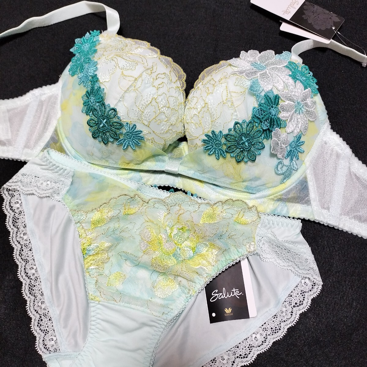 Yahoo!オークション - wacoal サルート 51 2点 E75 М ワコール salute...