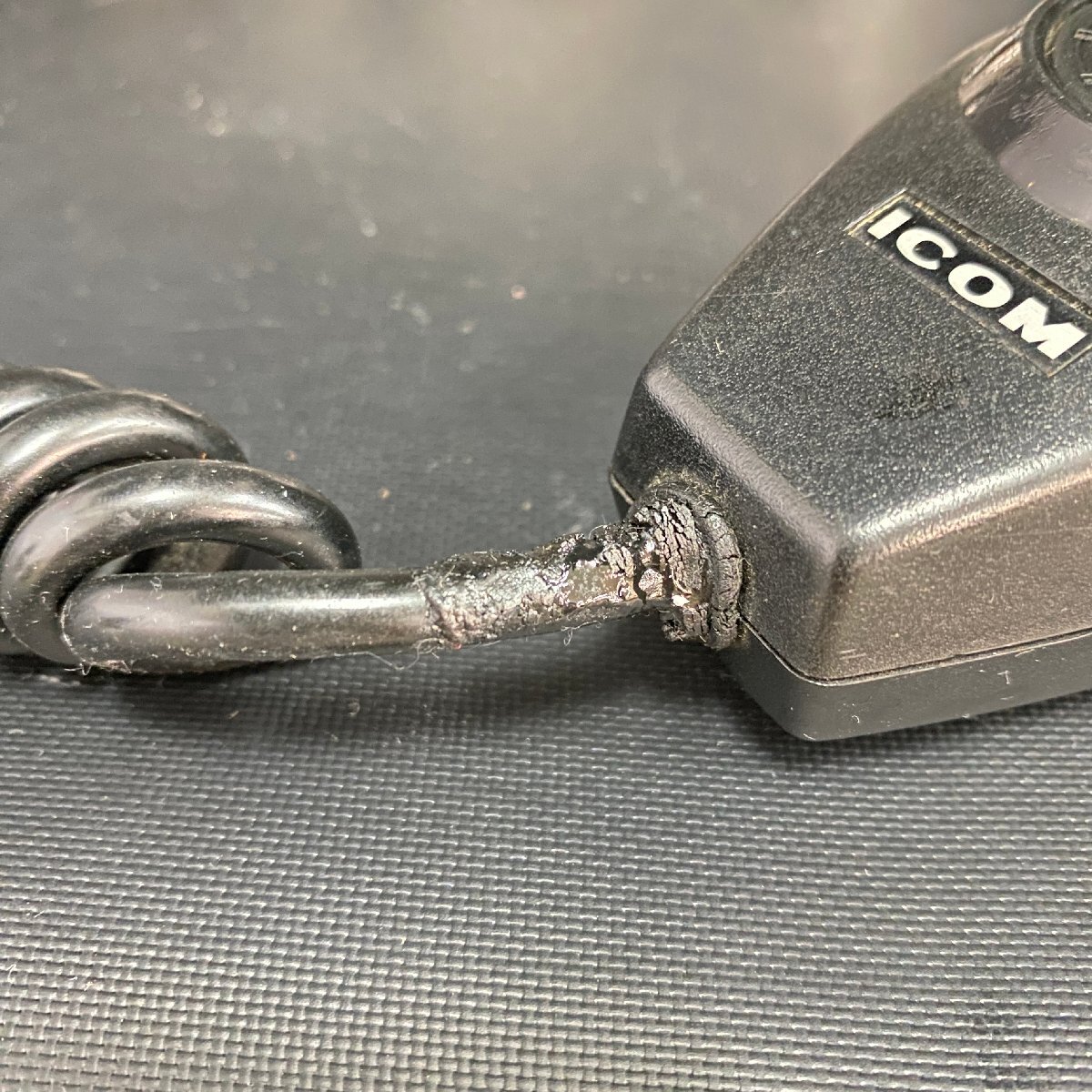 Yahoo!オークション - 【 G 】6540 ICOM AM-3D トランシーバー アイコ...