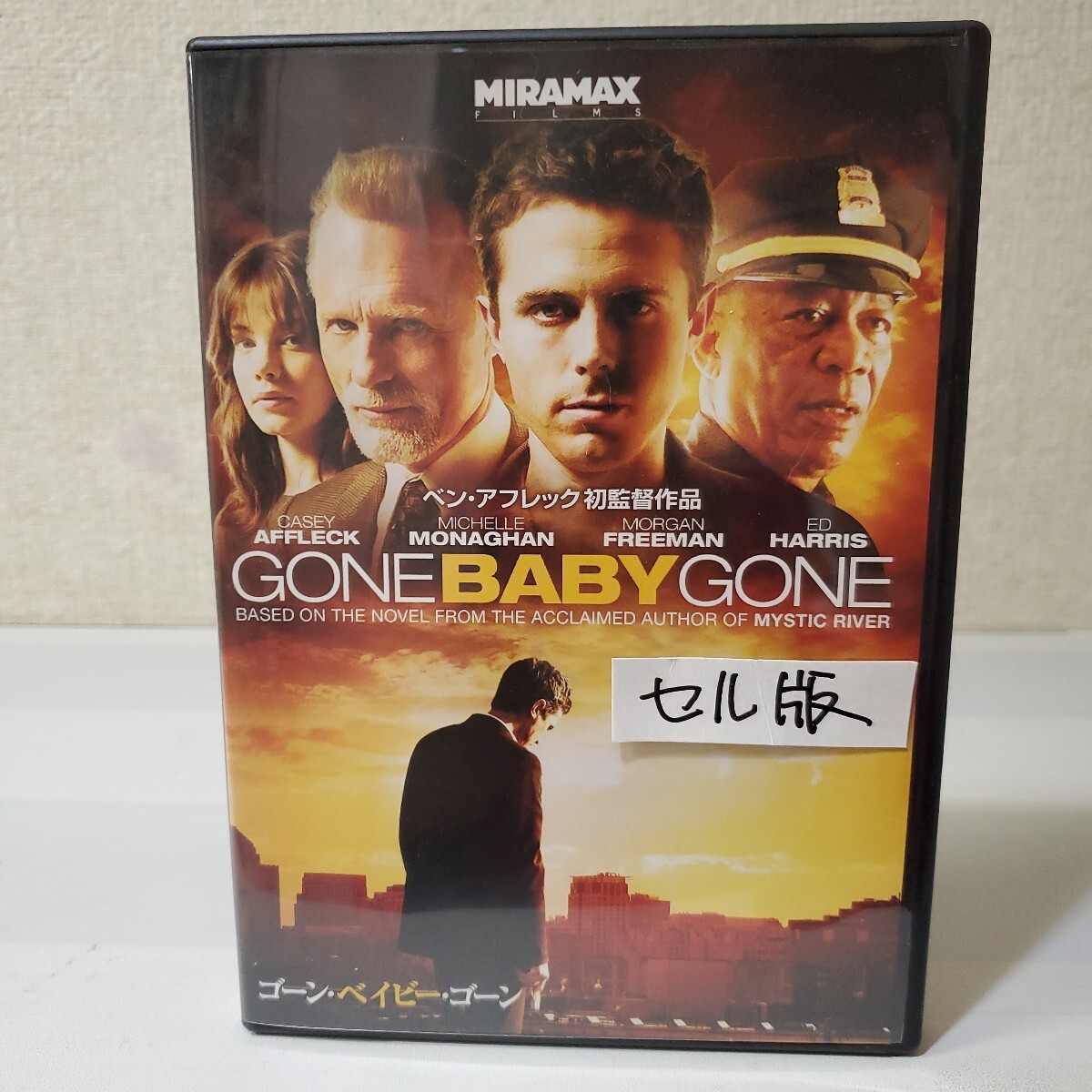 Yahoo!オークション - セルDVD ゴーン・ベイビー・ゴーン 監督/脚本ベ...