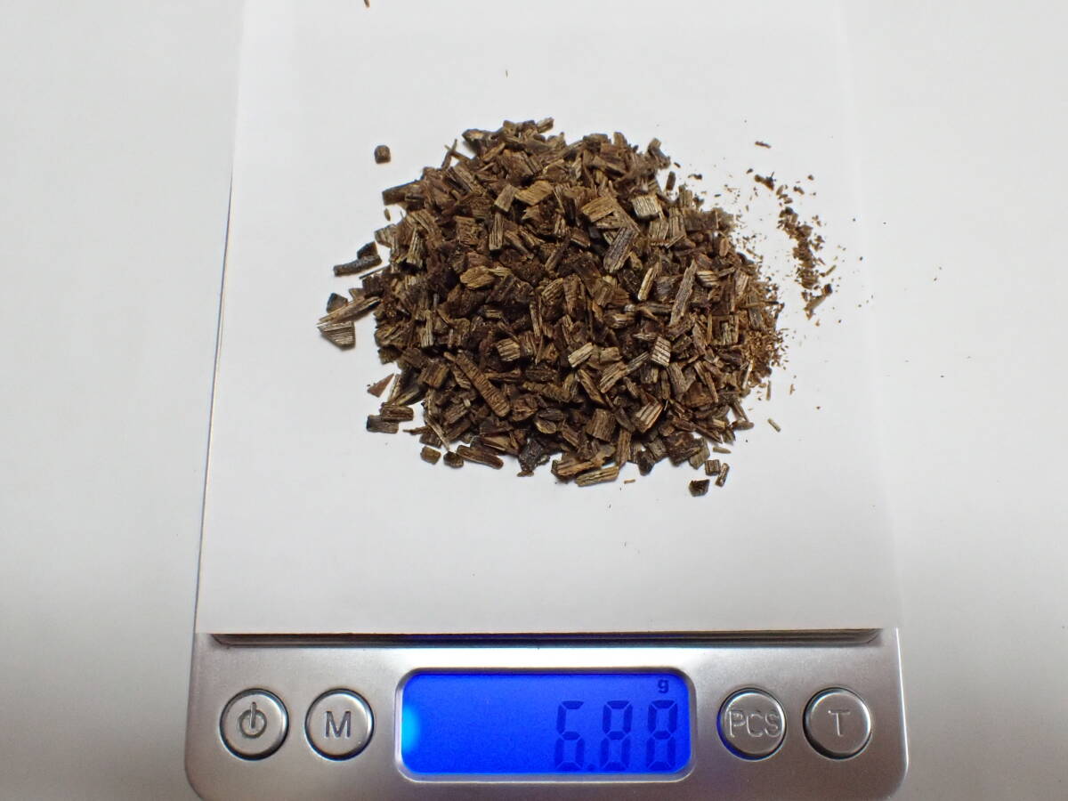 Yahoo!オークション - 緑油伽羅 刻み 六国 香木 6.80g 香道 茶道 お香 ...