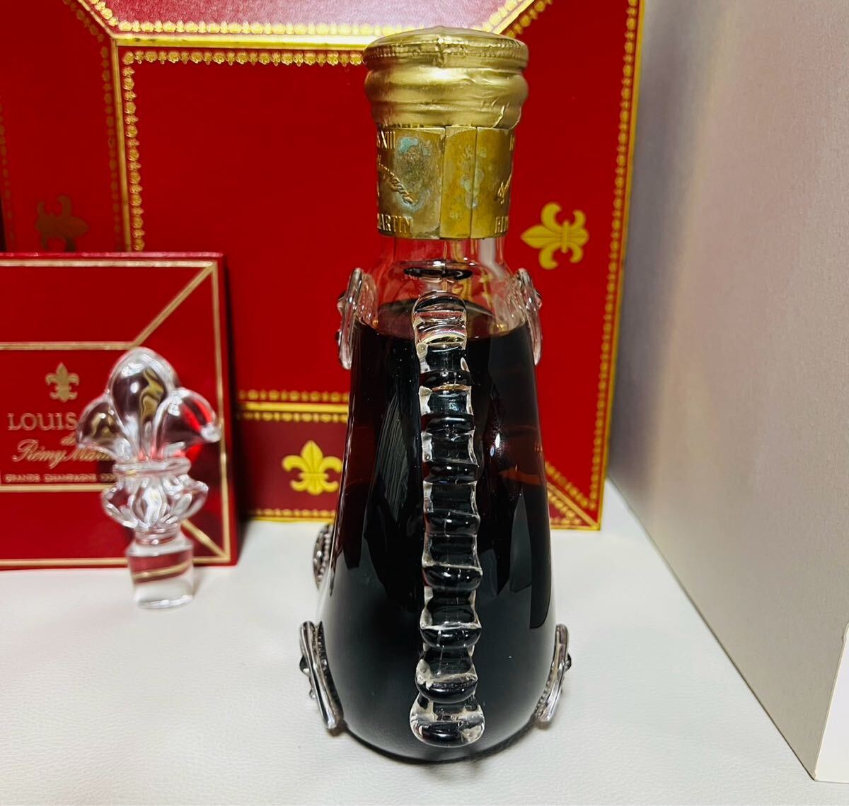 REMY MARTIN レミーマルタンルイ13世 旧タイプ 金キャップ REMY MARTIN レミーマルタンルイ13世 旧タイプ 金キャップ