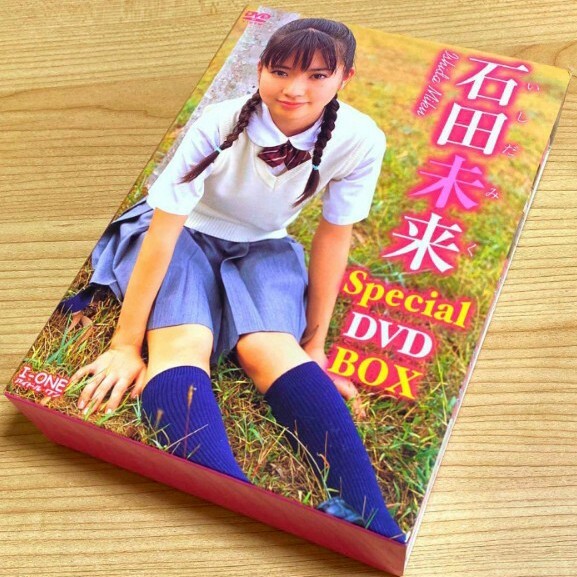 Yahoo!オークション - 石田未来/石田未来 Special DVD-BOX〈3枚組〉