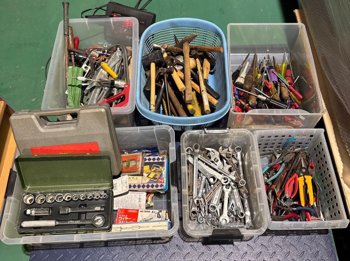 Yahoo!オークション - 工具 まとめて 約46kg ハンドツール ドライバー ...