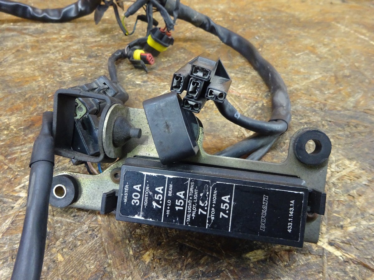 Yahoo!オークション - [G96] DUCATI ドゥカティM900 モンスター 純正 ...