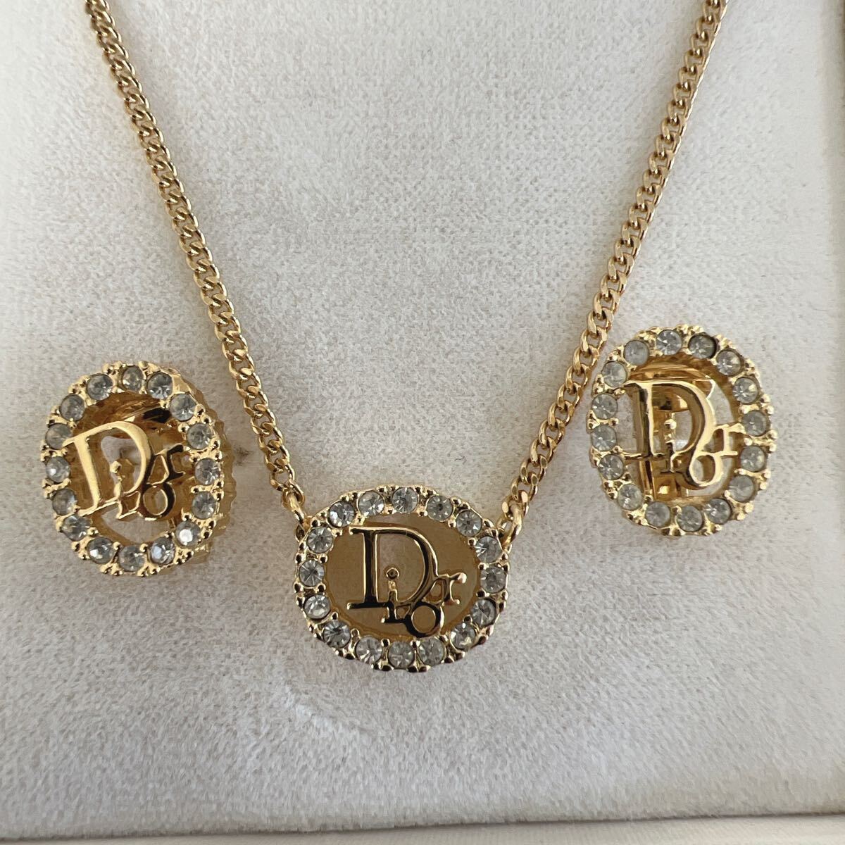○ Dior ディオール ネックレス約20㎝ イヤリングセット ○ Dior ディオール ネックレス約20㎝ イヤリングセット