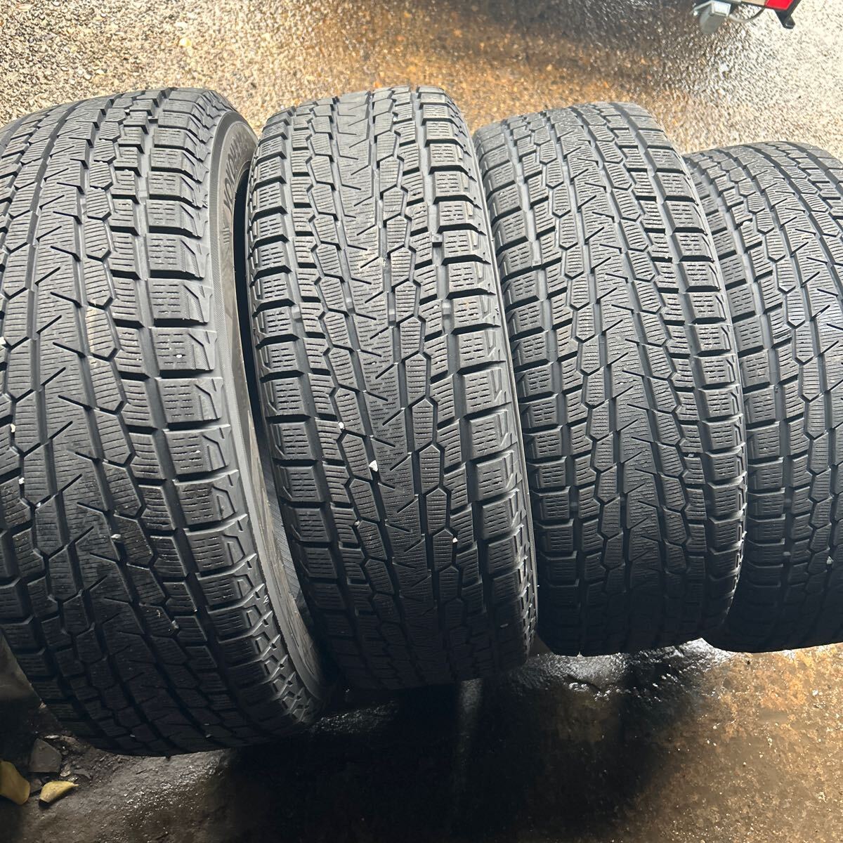 Yahoo!オークション - ヨコハマ 235/60R18 4本セット 19年式 バリ山
