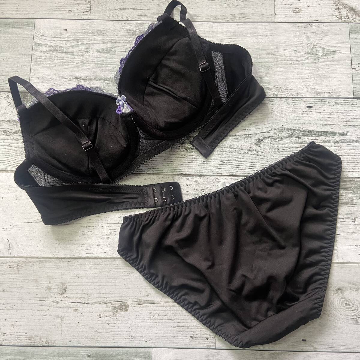 Yahoo!オークション - C70M 厚手モールドカップ Wパッド 花柄刺繍 盛り...