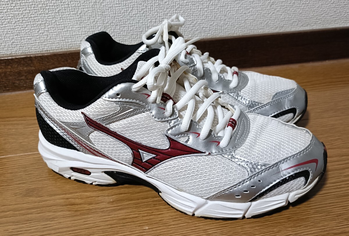 Mizuno WAVE RIDER サイズ/26センチ ランニングシューズ|Yahoo Mizuno WAVE RIDER サイズ/26センチ ランニングシューズ|Yahoo