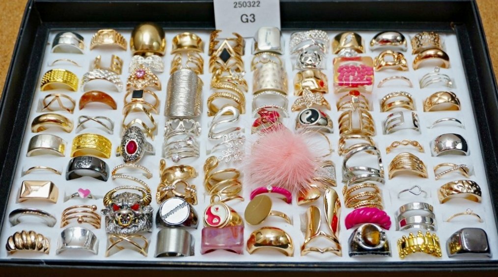 Yahoo!オークション - Ny1[R23] おまとめて大量 昭和レトロ 指輪 約100...