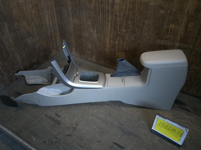 Yahoo!オークション - カローラアクシオ ふたのみ DBA-NZE141 コンソー...