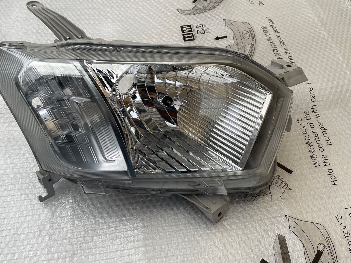 Yahoo!オークション - NHP160 プロボックス 右 ヘッドライト KOITO 52-...