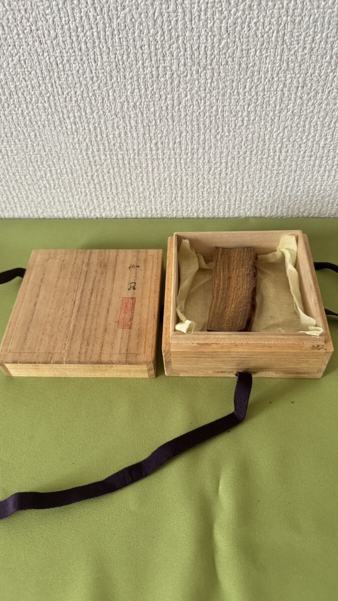 Yahoo!オークション - 廃寺保管品「伽羅」老舗香木店落款付き 58g 伽羅...