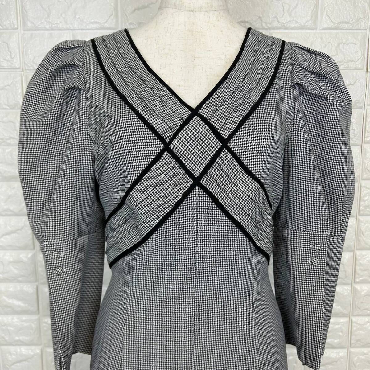 Yahoo!オークション - 【A3001】LILY BROWN リリーブラウン ワンピース...