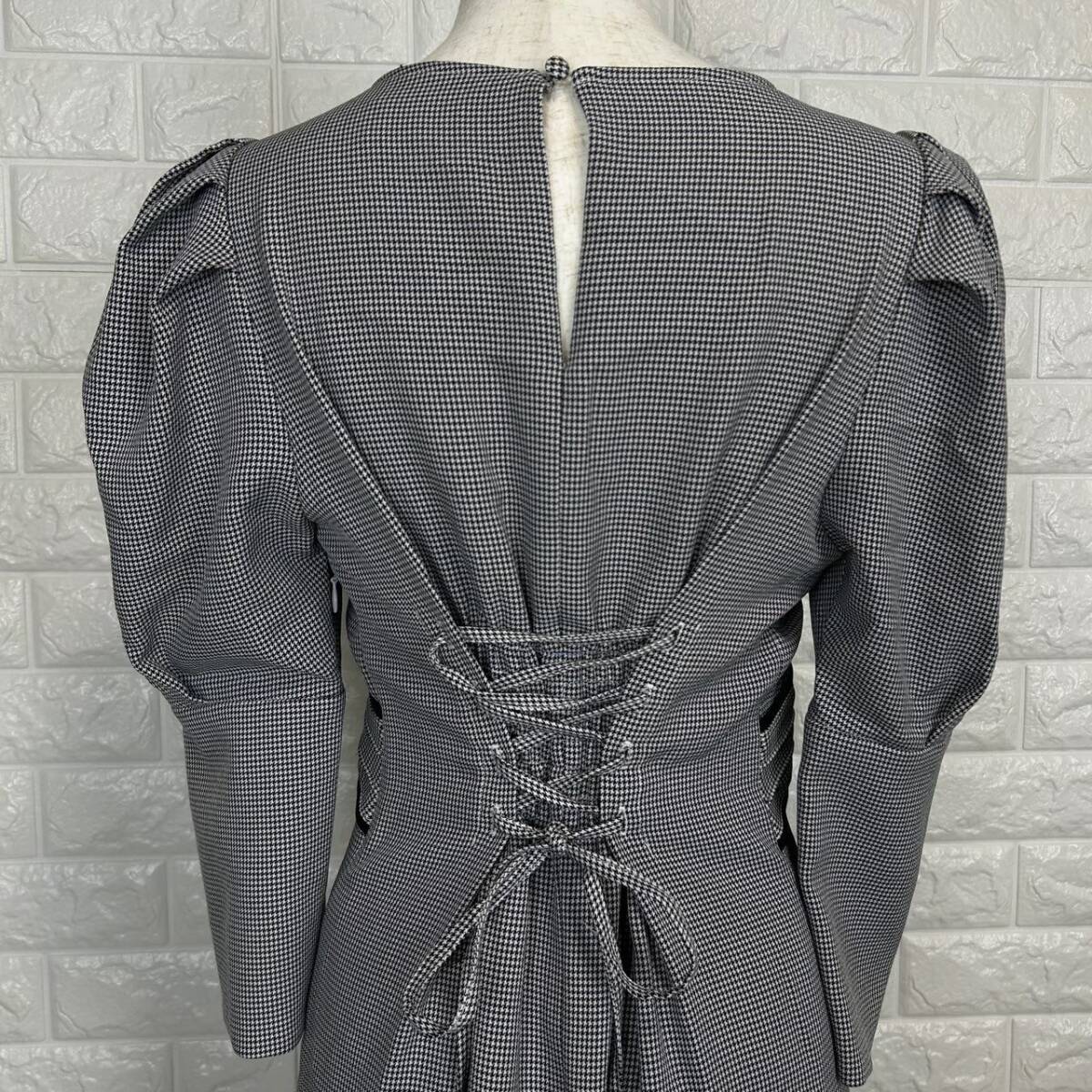 Yahoo!オークション - 【A3001】LILY BROWN リリーブラウン ワンピース...