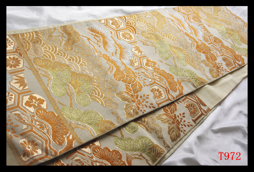 Yahoo!オークション - 蔵【T972】西陣美品 アンティーク 七宝亀甲松紋 ...