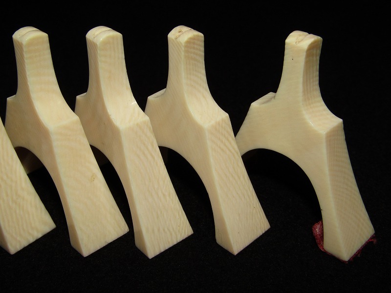 Yahoo!オークション - 最高級 琴柱 14個セット 総重量158g 琴 13弦琴 ...