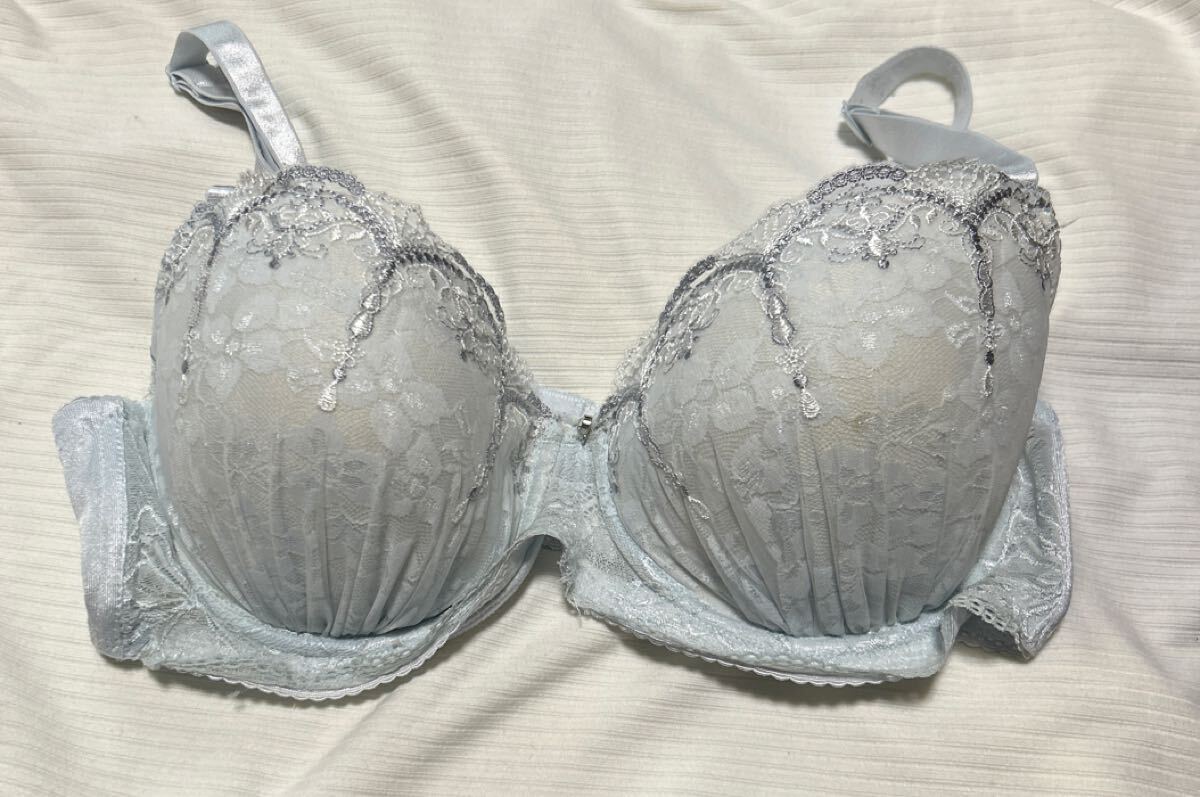 Yahoo!オークション - E80 ブラジャー ブラ