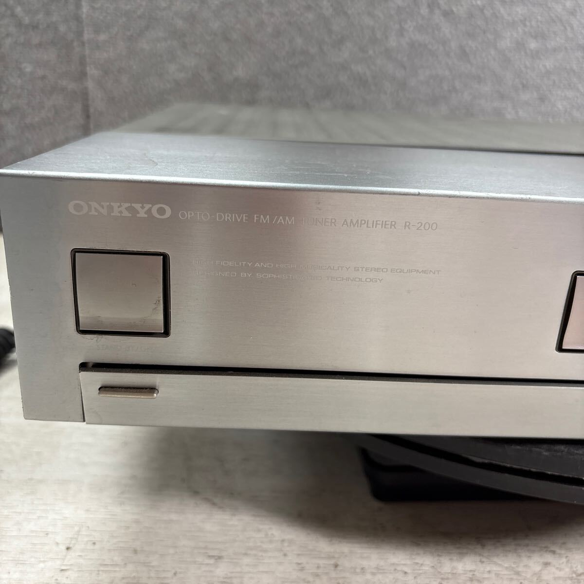 Yahoo!オークション - MYM4-1030 激安 ONKYO R-200 TUNER AMPLIFIER 通...