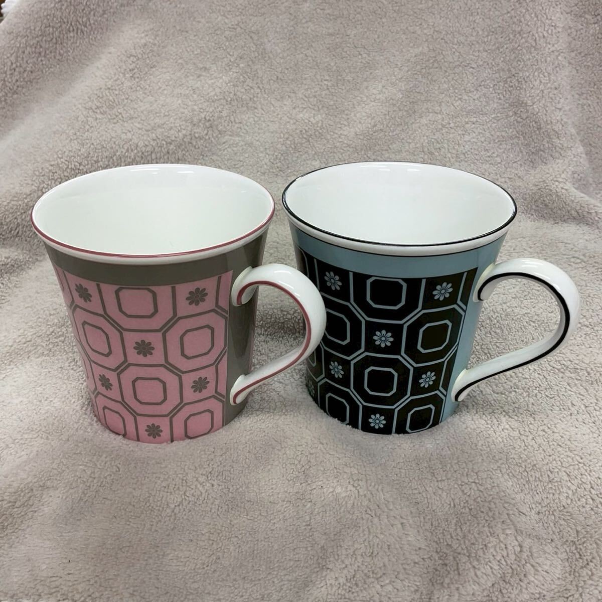 Yahoo!オークション - 【M-1779】WEDGWOOD ウェッジウッド ペアマグカ...