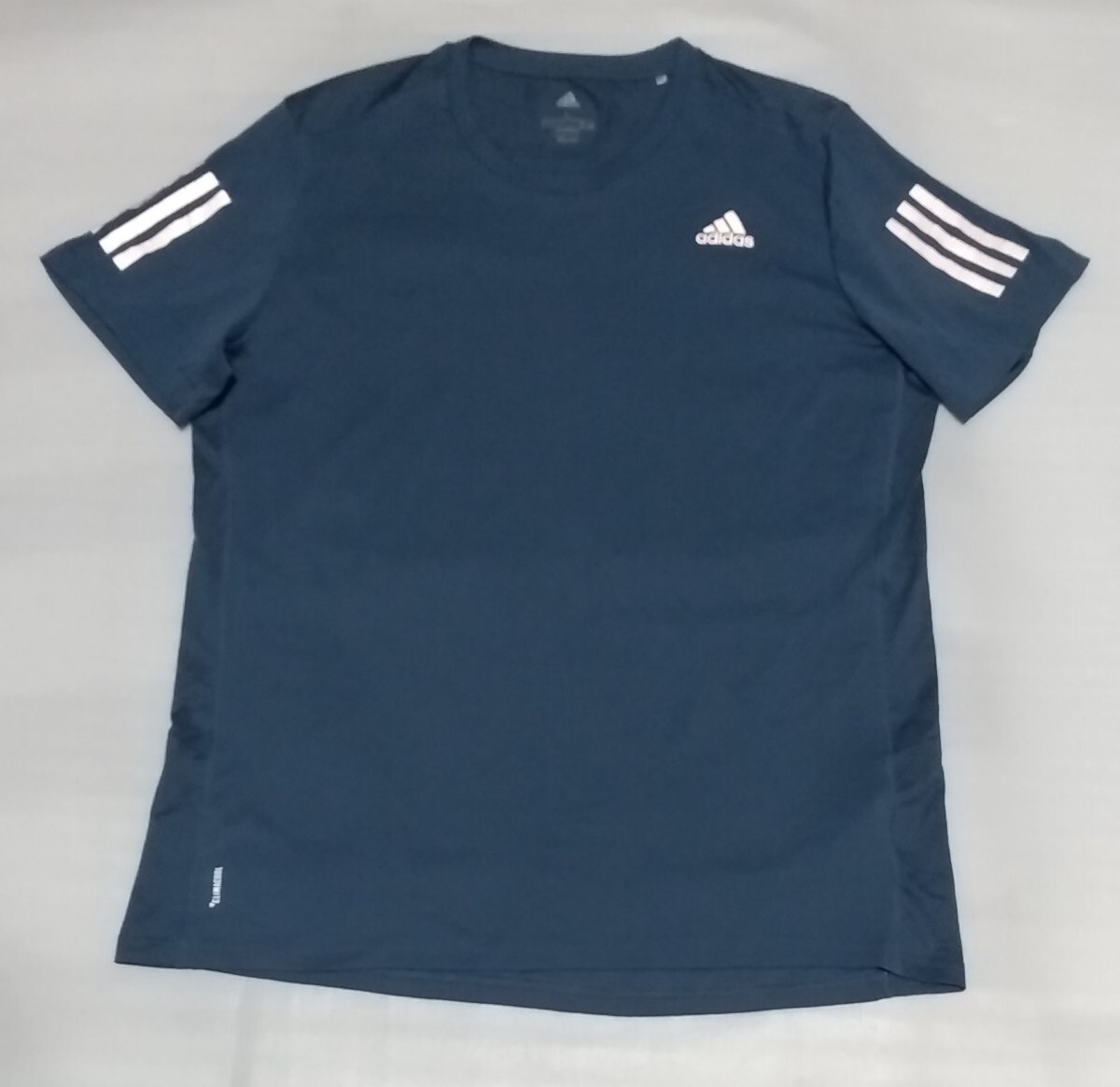 adidas RUNNING.com サイズLジャパン2XO半袖シャツ CLIMACOOL薄ストレッチ軽量メッシュ ミディアム ブルーGLAY3ストライプス アディダス(Lサイズ)｜売買された ...