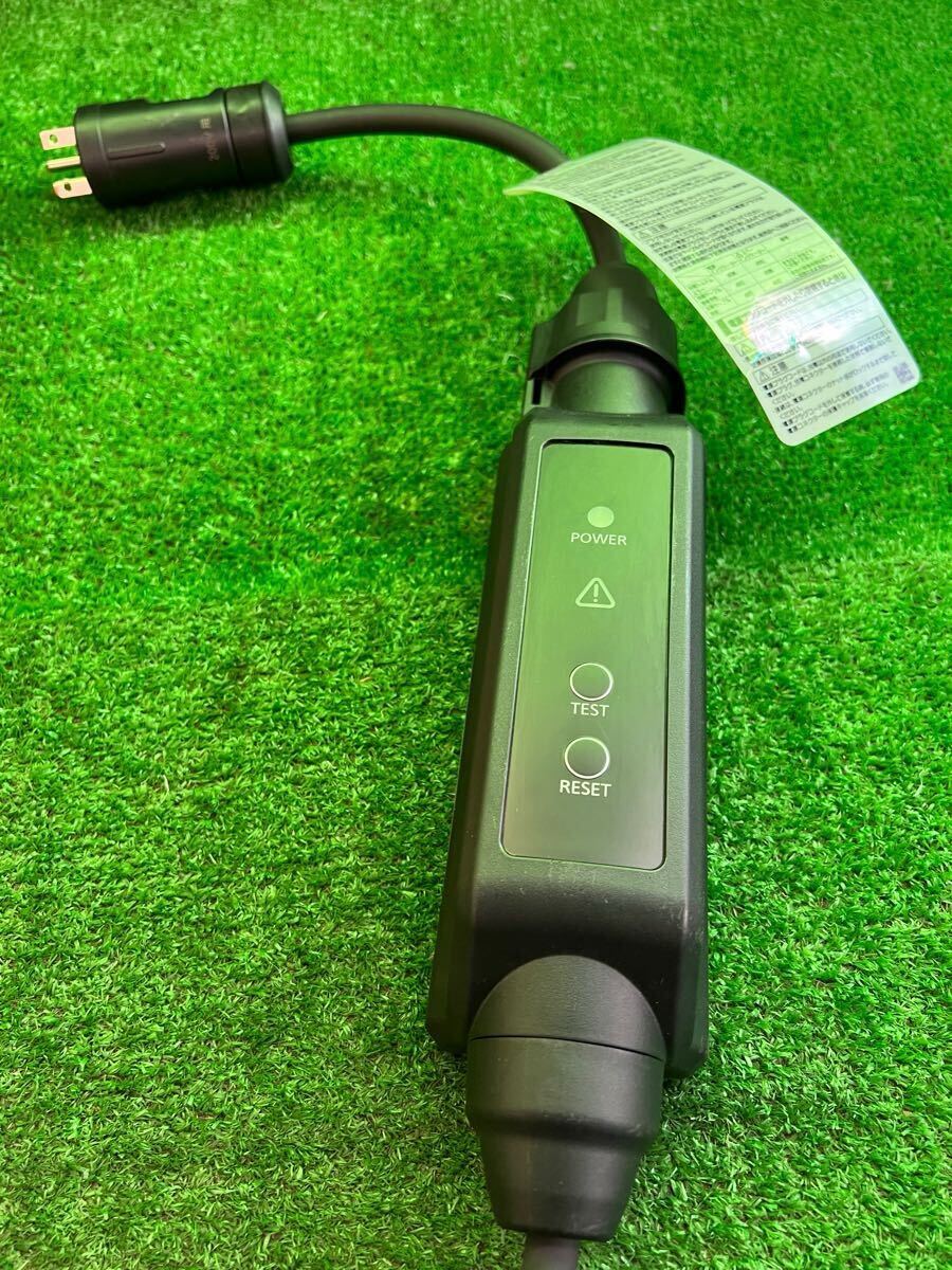 Yahoo!オークション - E4984 トヨタ 純正 プリウスPHV 200V EV 充電 ケ...