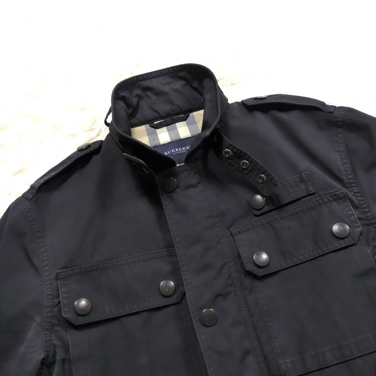 美品メガチェックBURBERRY LONDONナポレオンミリタリー 美品メガチェックBURBERRY LONDONナポレオンミリタリー