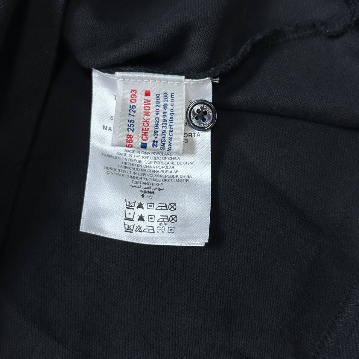 美品MONCLER半袖ポロシャツ認証済み確実正規品L~Mポイント胸ロゴ 美品MONCLER半袖ポロシャツ認証済み確実正規品L~Mポイント胸ロゴ
