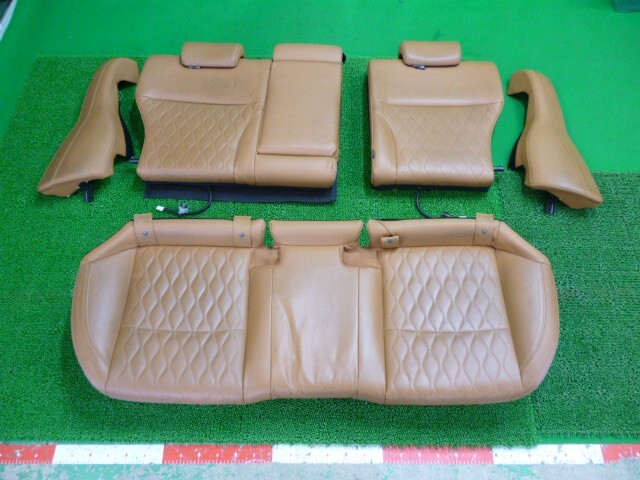 Yahoo!オークション - レガシィ DBA-BN9 Rシート