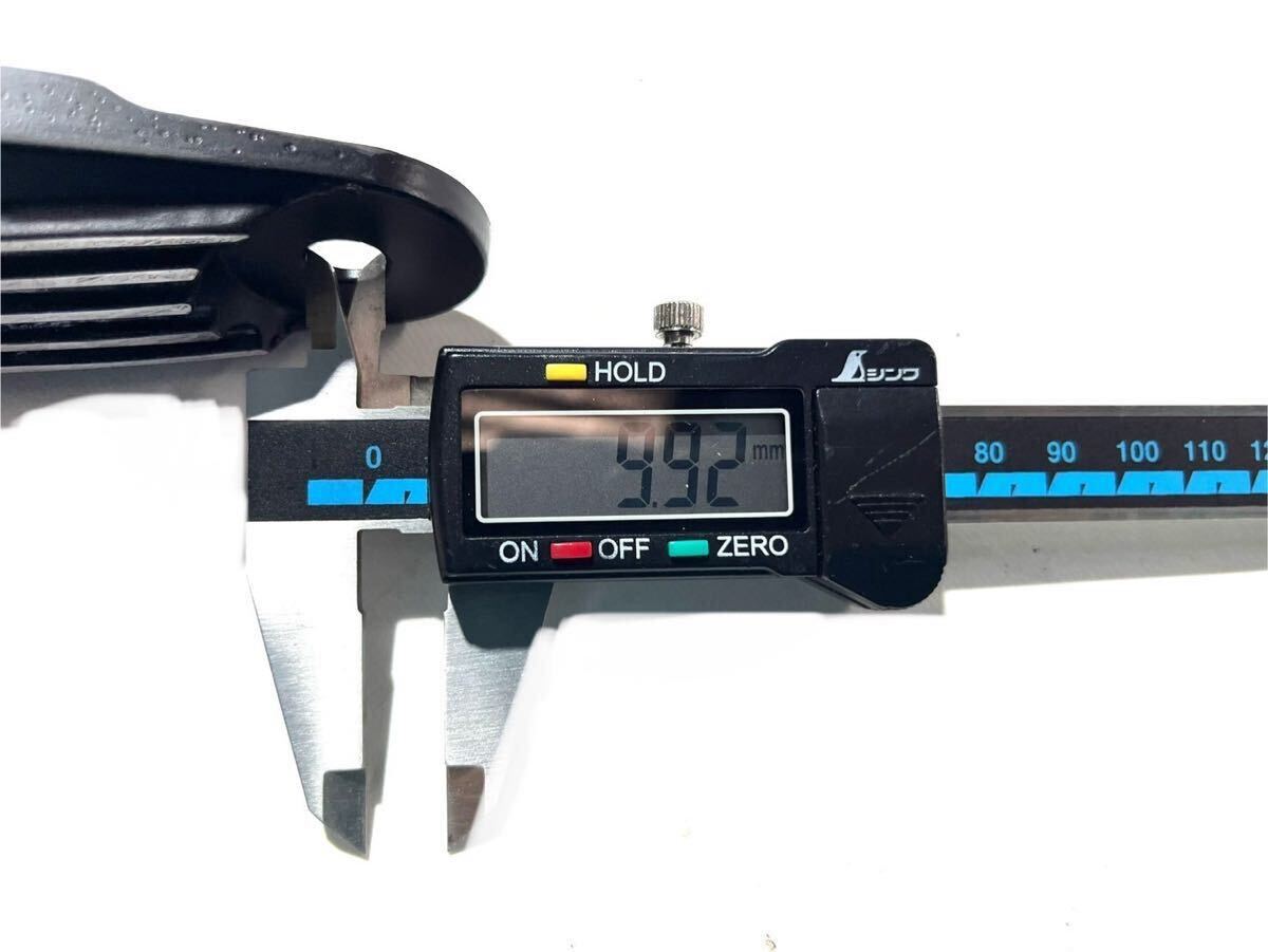 Yahoo!オークション - G607 ヘッドライトステーフィンカバー ブラックC...