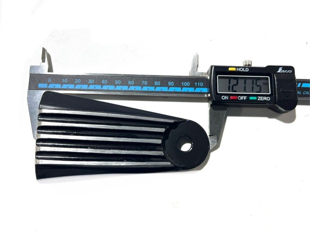 Yahoo!オークション - G607 ヘッドライトステーフィンカバー ブラックC...