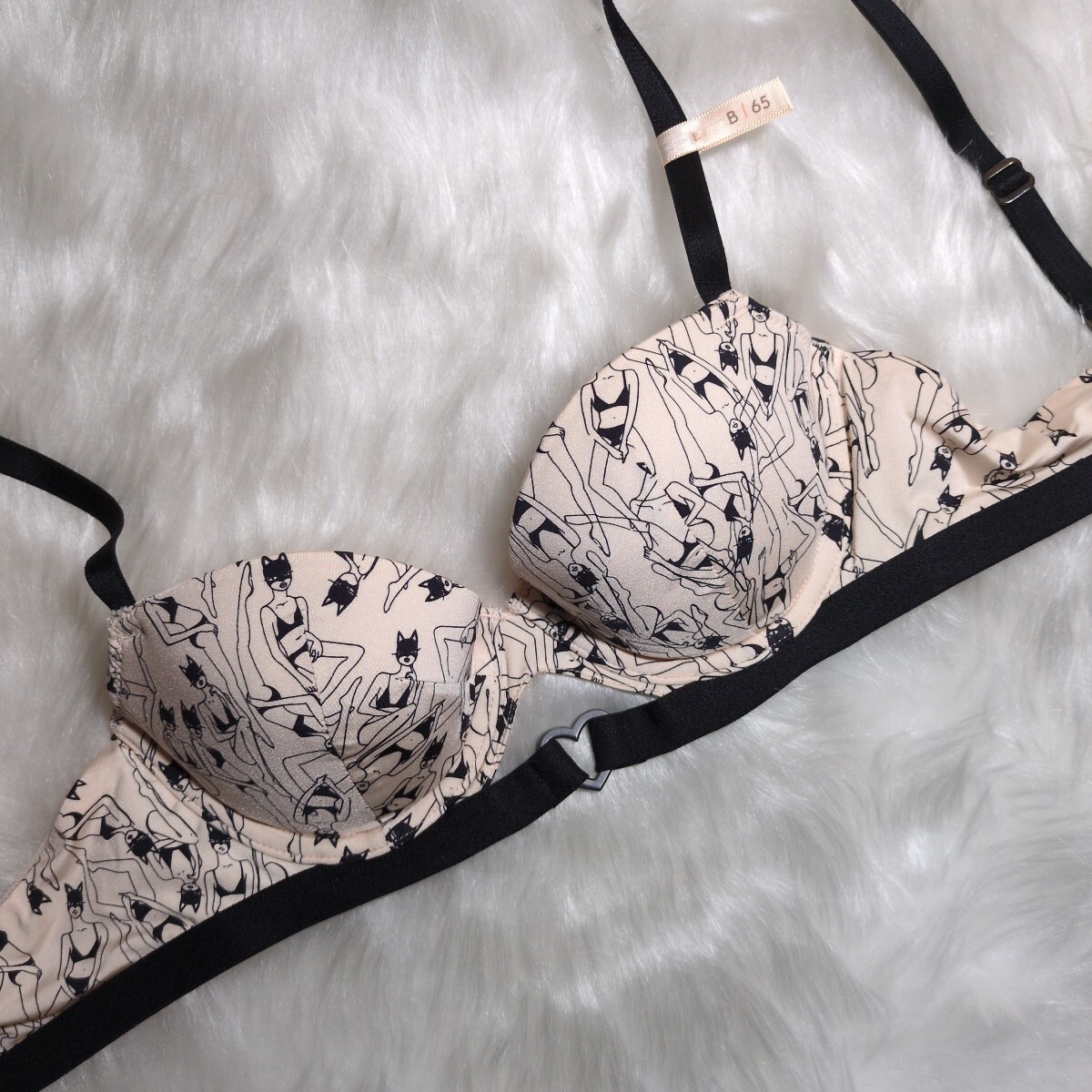 Yahoo!オークション - B65 トリンプ ブラジャー 個性的な柄＆デザイン