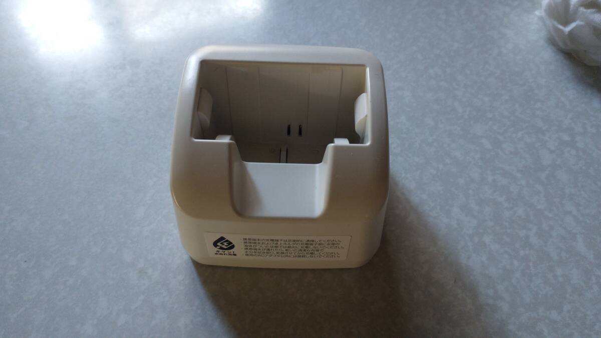 Yahoo!オークション - NTTドコモ 純正 卓上ホルダ F49 送料全国一律450...