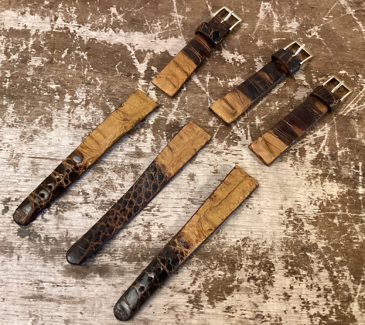 Yahoo!オークション - TT-4203 送料込 ワニ革 ワニ皮 腕時計 時計 バン...