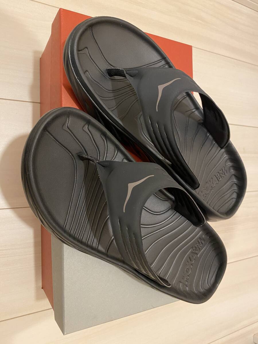 Yahoo!オークション - 【美品】HOKA ホカオネオネ ORA RECOVERY FLIP ...
