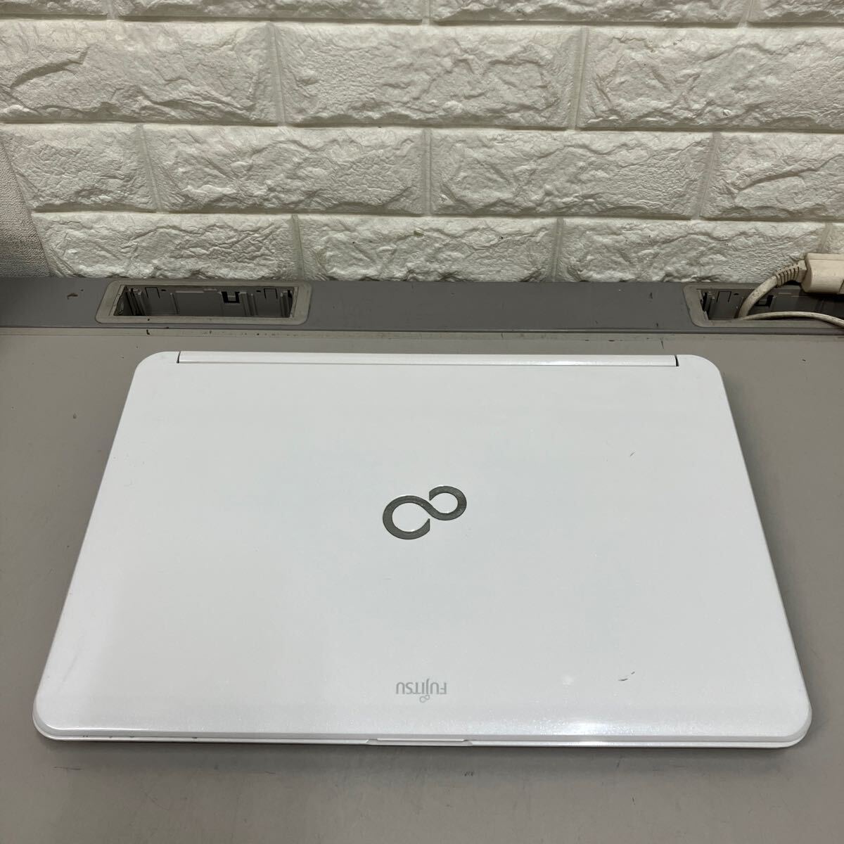 Yahoo!オークション - Y136 富士通 LIFEBOOK AH55/G FMVA55GWF Core i7...