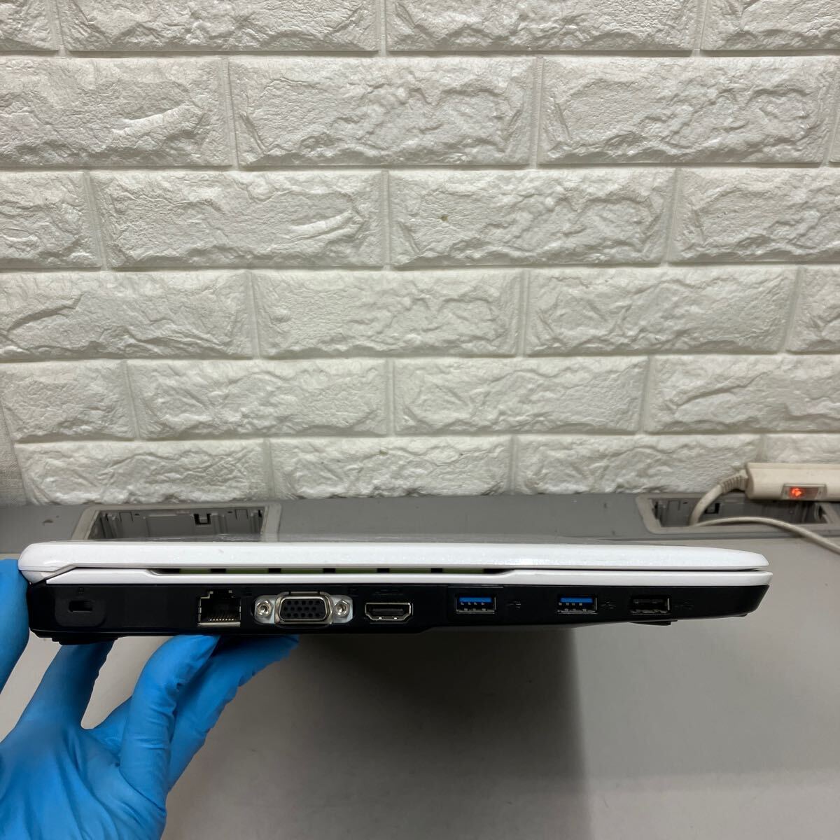 Yahoo!オークション - Y136 富士通 LIFEBOOK AH55/G FMVA55GWF Core i7...