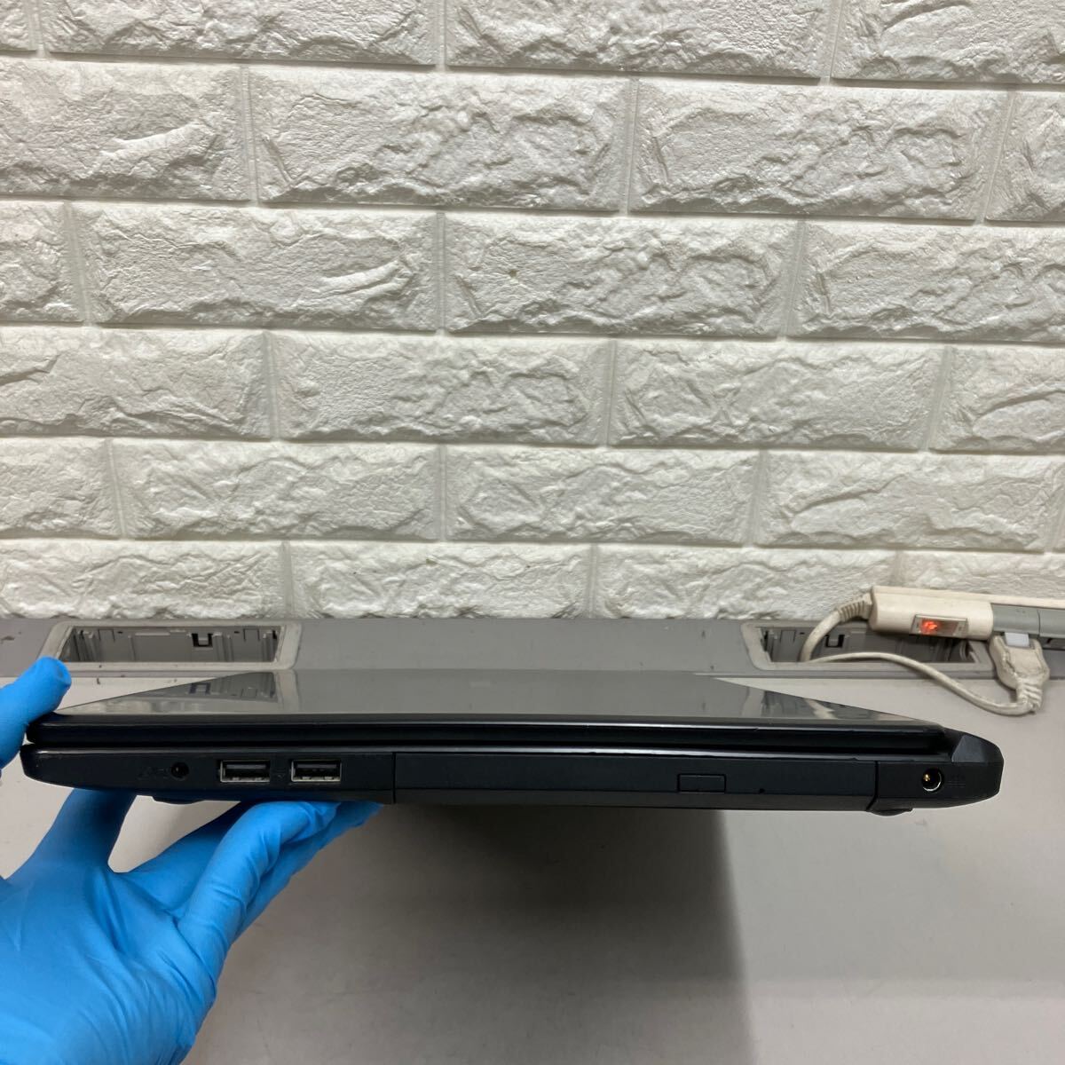 Yahoo!オークション - Y172 EPSON ENDEAVOR NJ4300 Core i3 8145U メモ...